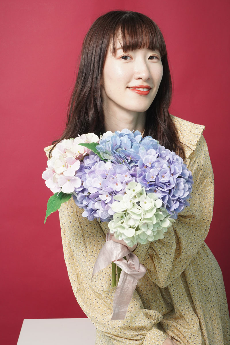 おしゃれなビジネスプロフィール写真で好印象を！服装・メイクのコツも解説 - セルフ写真館PICmii（ピックミー）